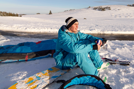 How to dress for snowkiting? - Let's Kite